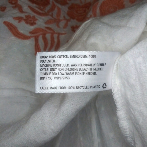 Universal Thread | Tops | Universal Thread Romatic Boho Whiteterracotta ...